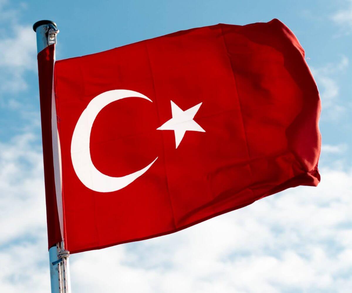 Black Pearl Lebanon – Black Pearl Holiday